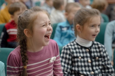 Två år av krig i Ukraina: Vi ger stöd till barnen i konflikten ...